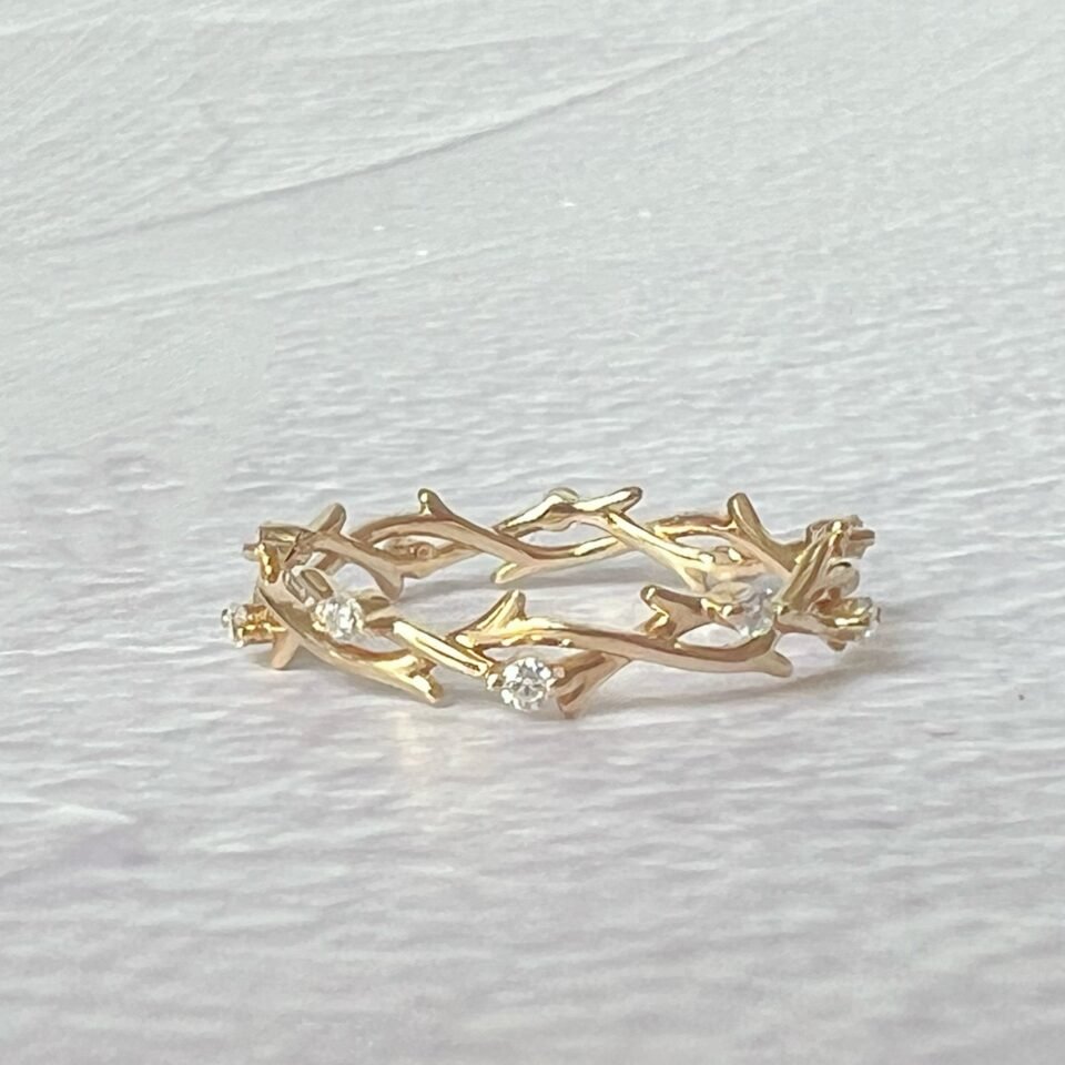 18K Gold Diamond Vine wedding band – Hikage Jewelry
